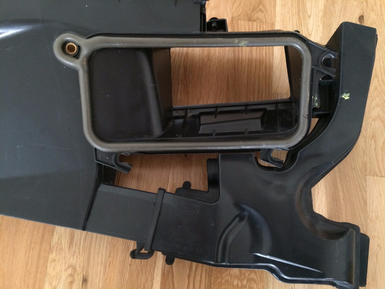 Mercedes E350 W212 AIR DUCT SHELL CASING AT FIREWALL A2128300144 | eBay