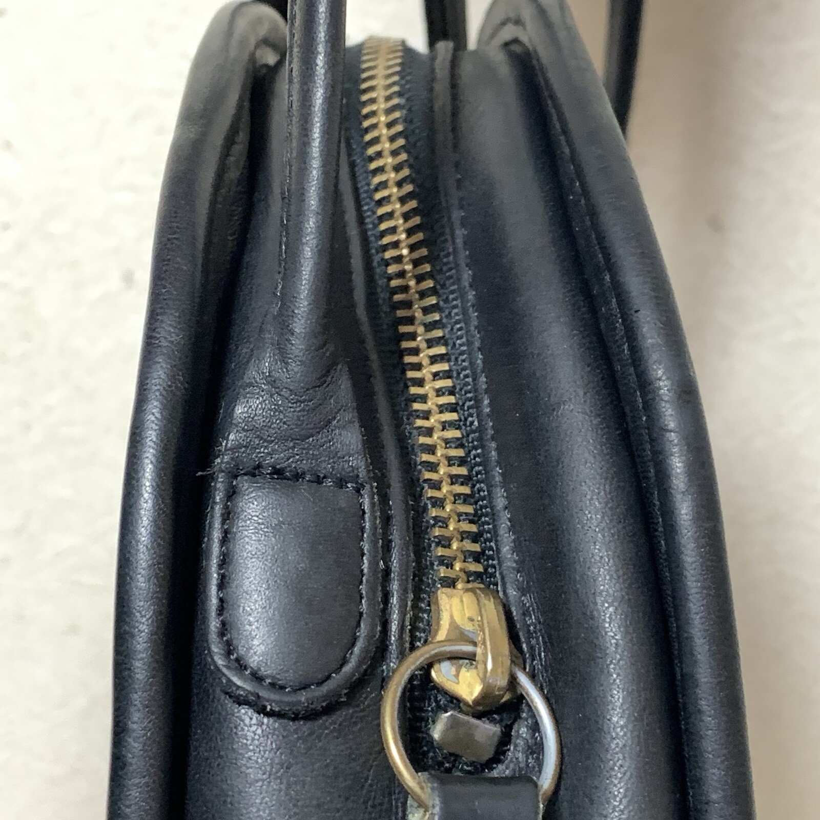 Vintage COACH Classic Leather Kimball Zip Crossbody Bag BLK 9911 Made ...