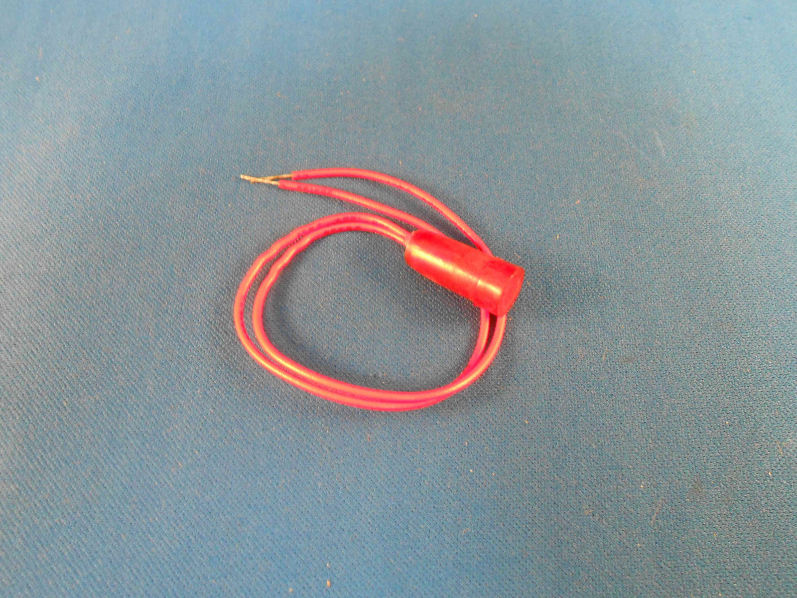 1-925007-003 EATON RED LIGHT INDICATOR NEW OLD STOCK | eBay