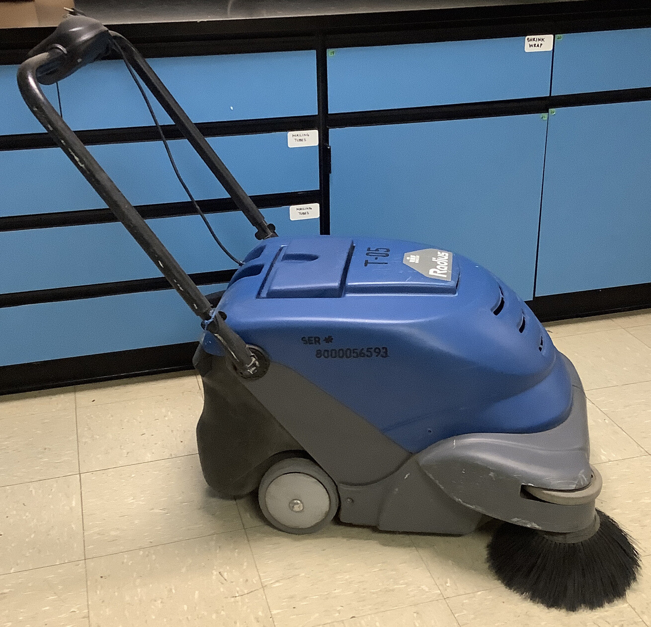 Windsor Radius RWB24 Walk Behind Sweeper | No Power | eBay