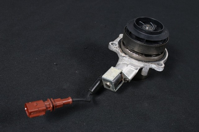 AUDI A3 2.0 TDI 8V WATER PUMP 04L121011 04L907284 GENUINE 2011-2016 ...