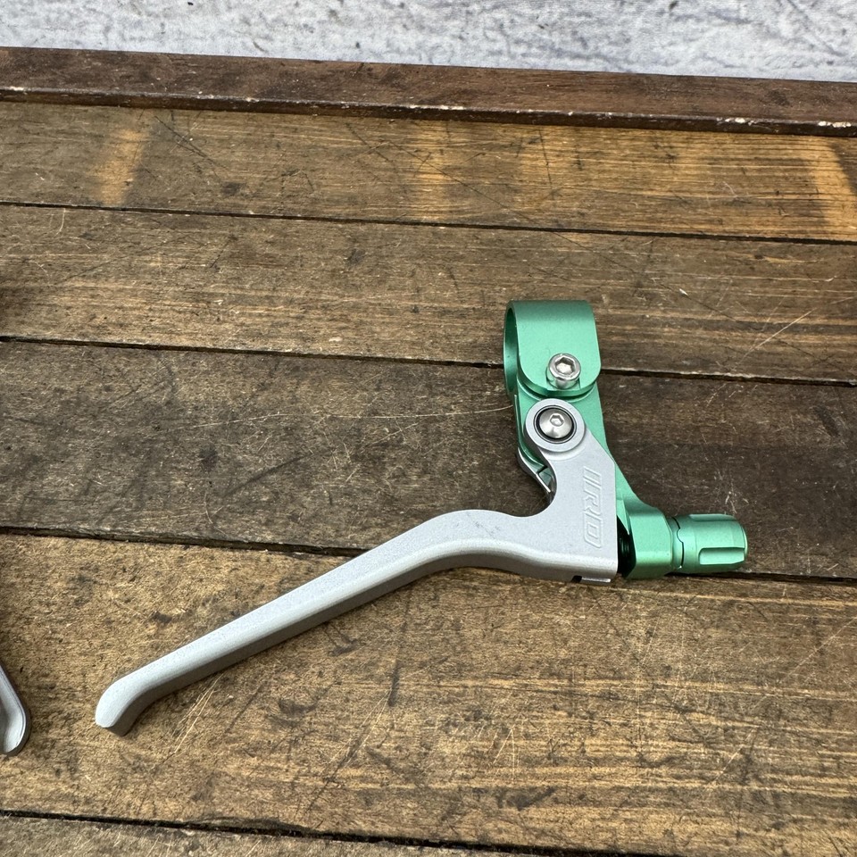 IRD Brake Levers Alloy Green Pair Lightweight 130g MTB Bike Canti Short ...