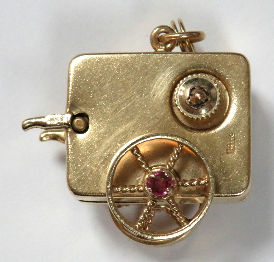 VINTAGE 14K GOLD MUSICAL ORGAN GRINDER MUSIC BOX WORKING CHARM | eBay