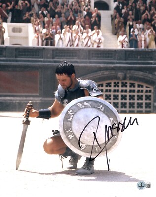 Russell Crowe Signed 11x14 Photo Gladiator Authentic Autograph Beckett ...