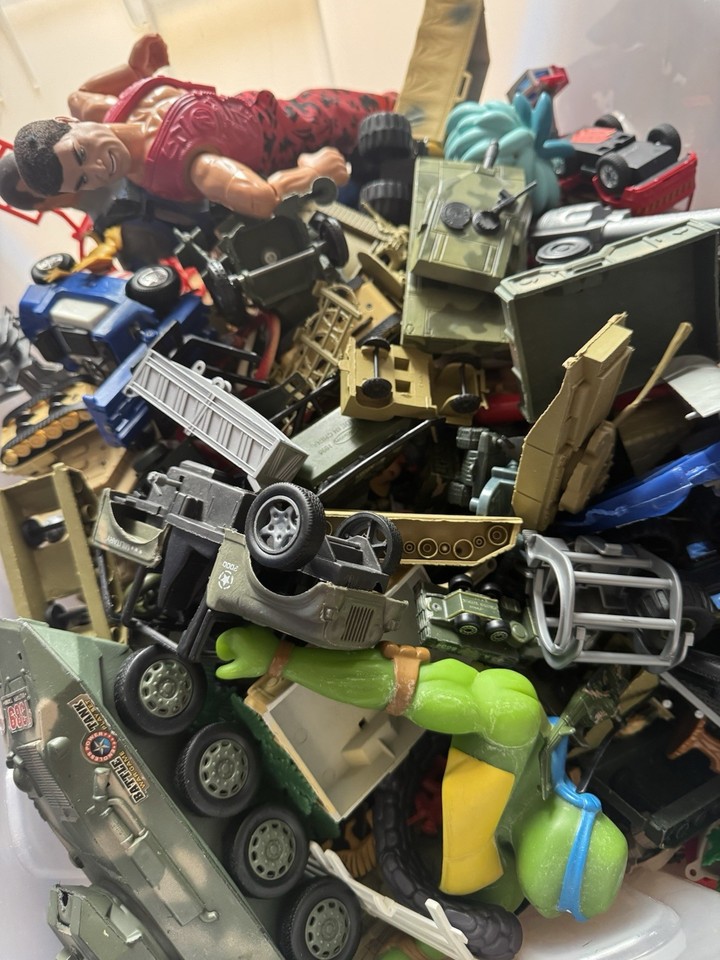 Army Military Bundle Assorted Play Figurines Toys/ Vehicles, Some ...