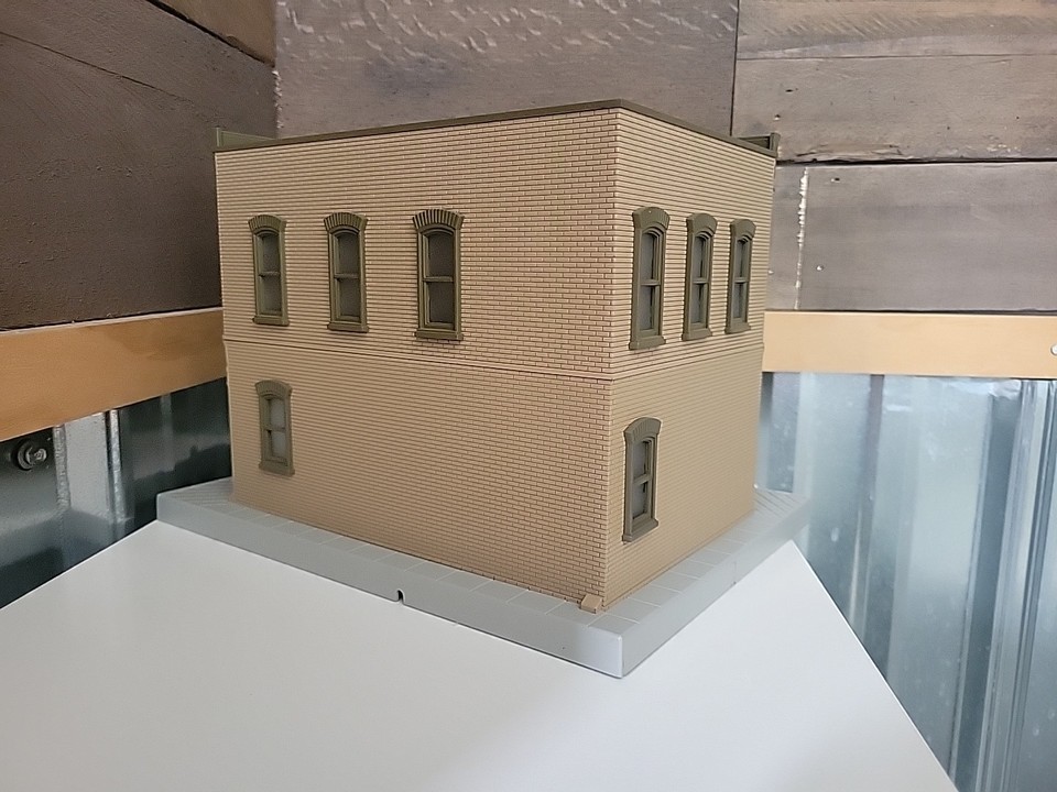 O Scale MTH PAWN SHOP OPPOSITE CORNER BUILDING ILLUMINATED w/BLINKING ...