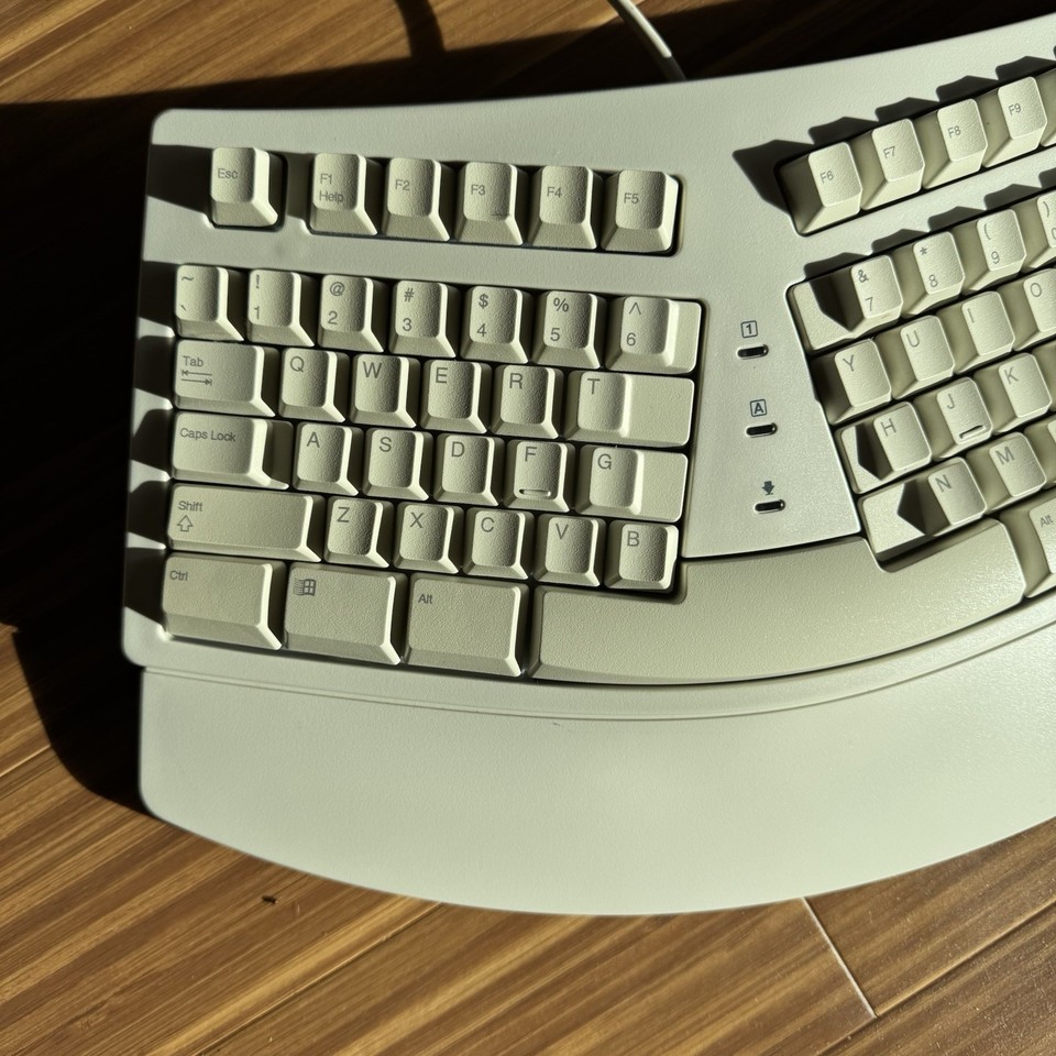 Microsoft Natural Ergonomic Keyboard 90's Microsoft Excellent Vintage ...