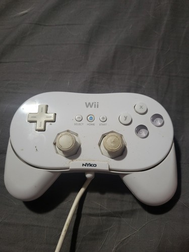 Nyko Classic Controller Pro for the Nintendo Wii. | eBay
