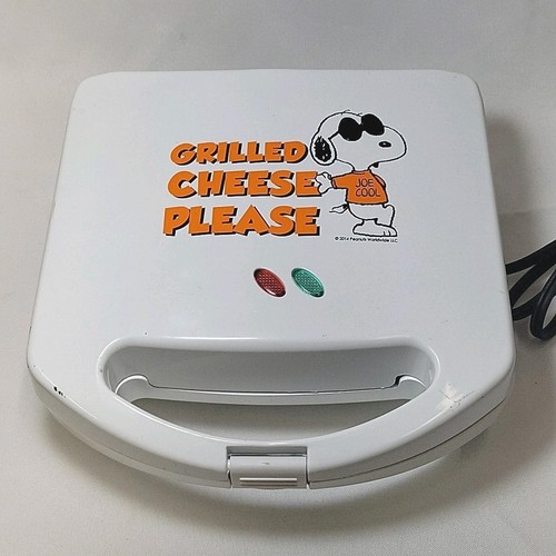 Peanuts Grilled Cheese Sandwich Maker Snoopy Woodstock Cheese Please ...