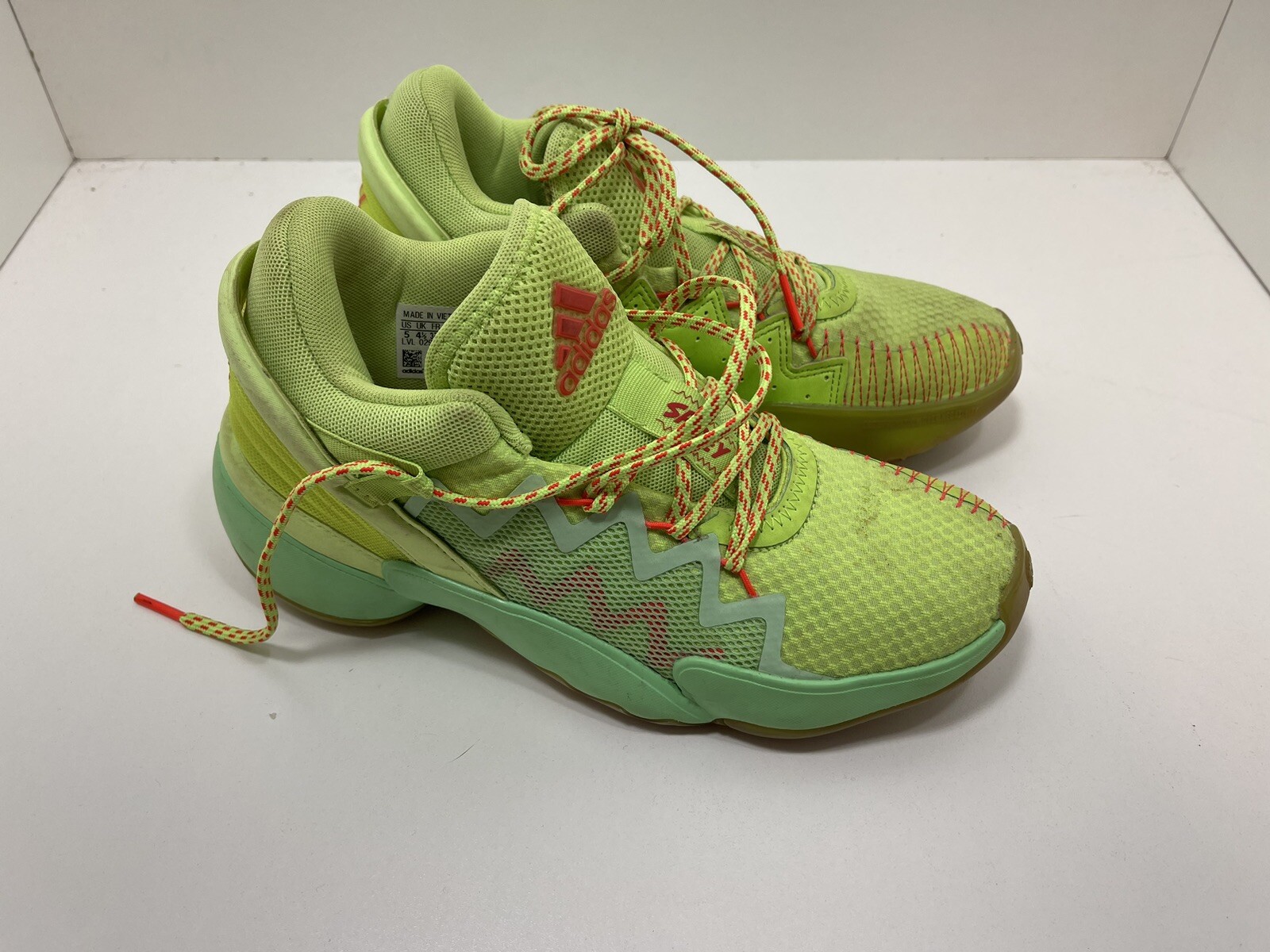 Size 5 - adidas D.O.N. Issue 2 x Marvel Spida Sense 2020 | eBay