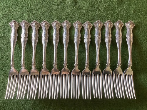 12 Rogers 1847 Vintage Grape Vine Silverplate 7-1/2” Dinner Forks mono ...