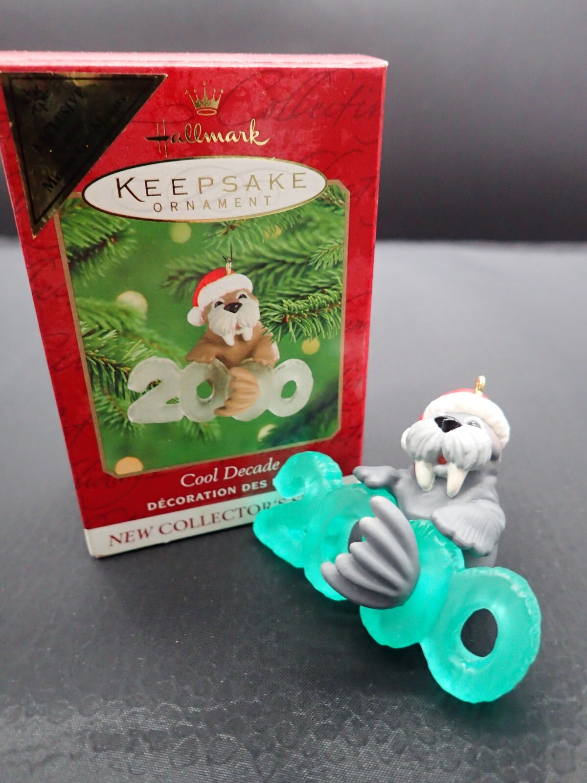 2000 Vintage Hallmark Keepsake Cool Decade #1 - Walrus w/2000 sign ...