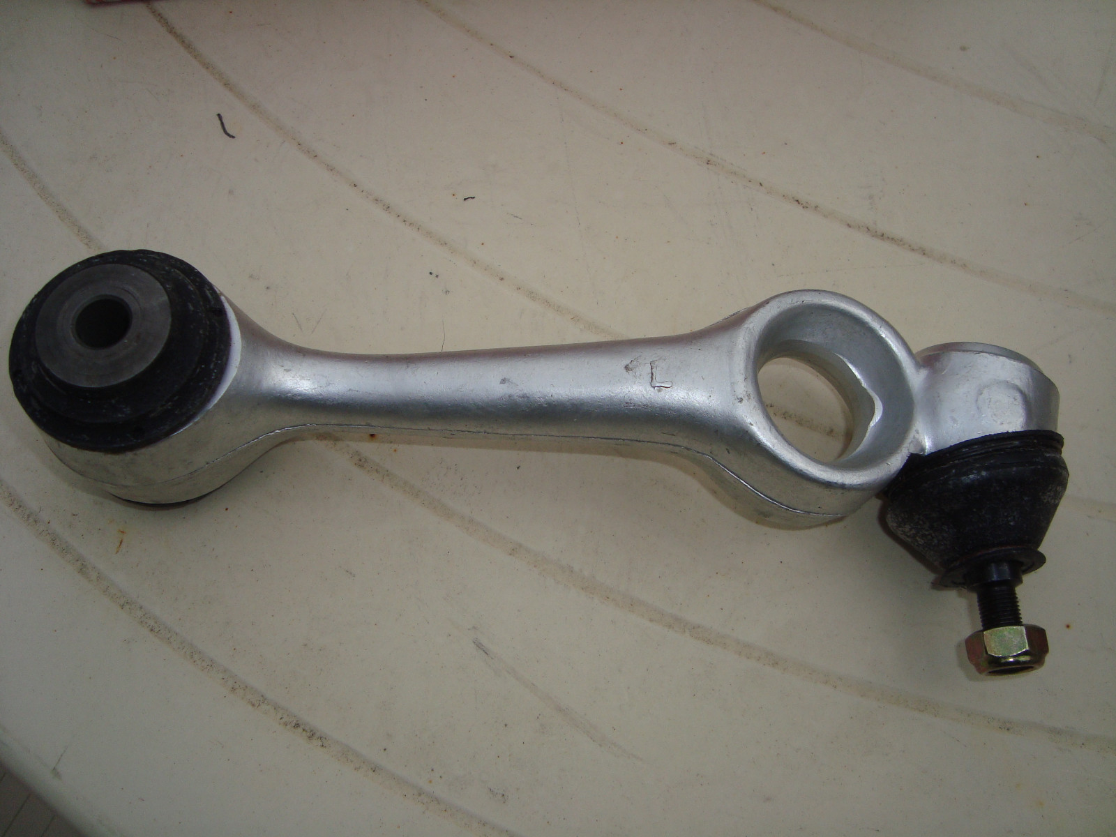 Upper Front Left Control Arm Mercedes W123 W116 part no 1233305207 free ...