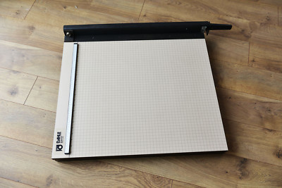 Paper Cutters & Trimmers - Guillotine Style Paper Cutter