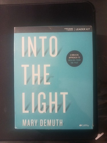 Into The Light Leader Kit Video-Based 7 Session A Biblical Approach to ...
