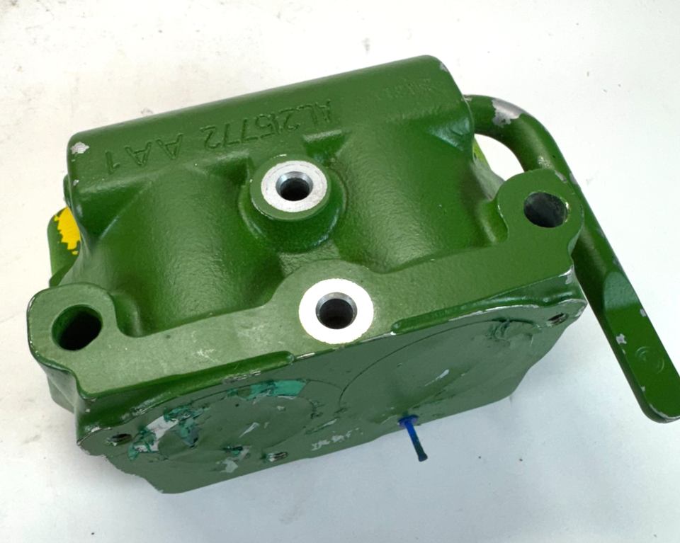 John Deere AL215772 Hydraulic Quick Coupler Assembly for 6215R 6230R ...