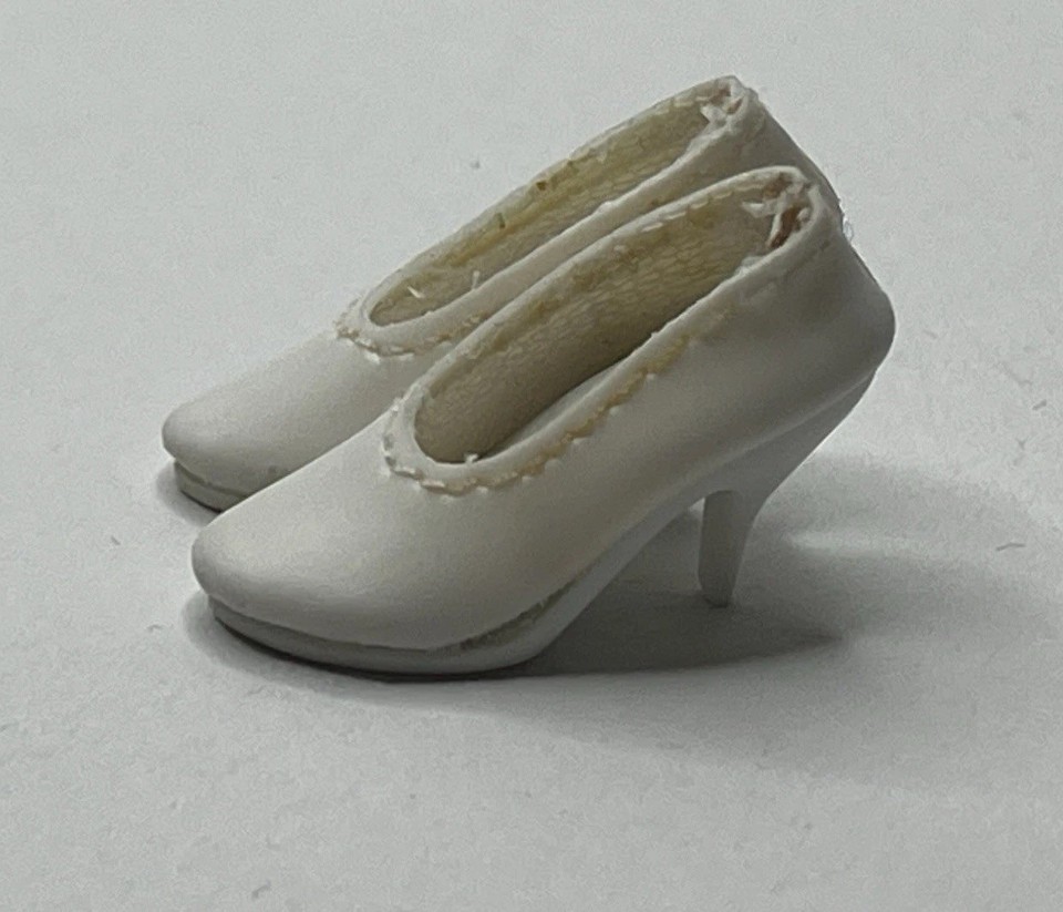 Tonner Tiny Kitty Collier Doll White Shoes Pump Heels Fits 10” Doll | eBay