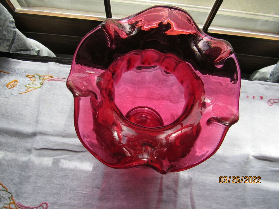 Fenton 2001 #1616 Q2 Tea Party Mary Gregory Collection Cranberry Vase ...