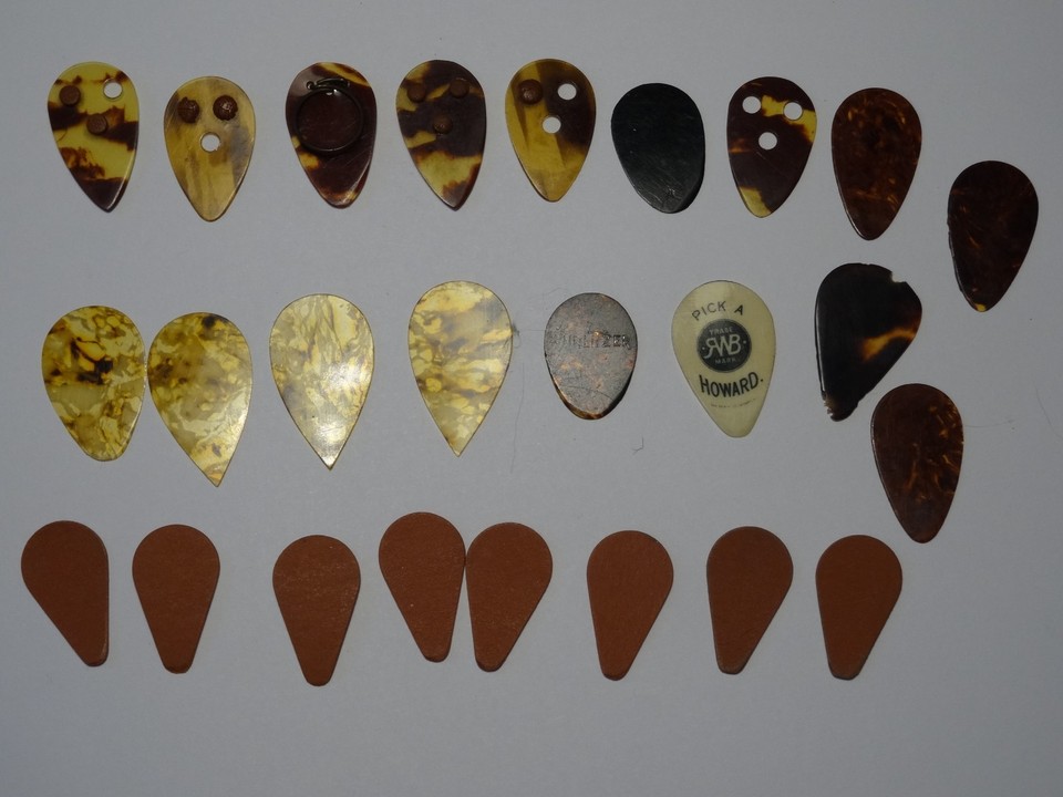 Vintage Mandolin/Guitar picks KNACKSTEDT ,Wurlitzer,Howard,Others Lot ...