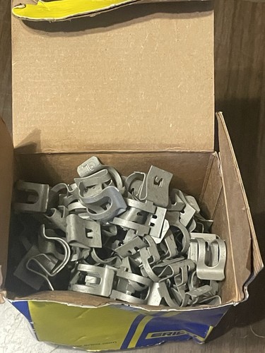 Caddy Clips for Fastening MC or AC Cable to Metal Studs 449 Lot of (100 ...