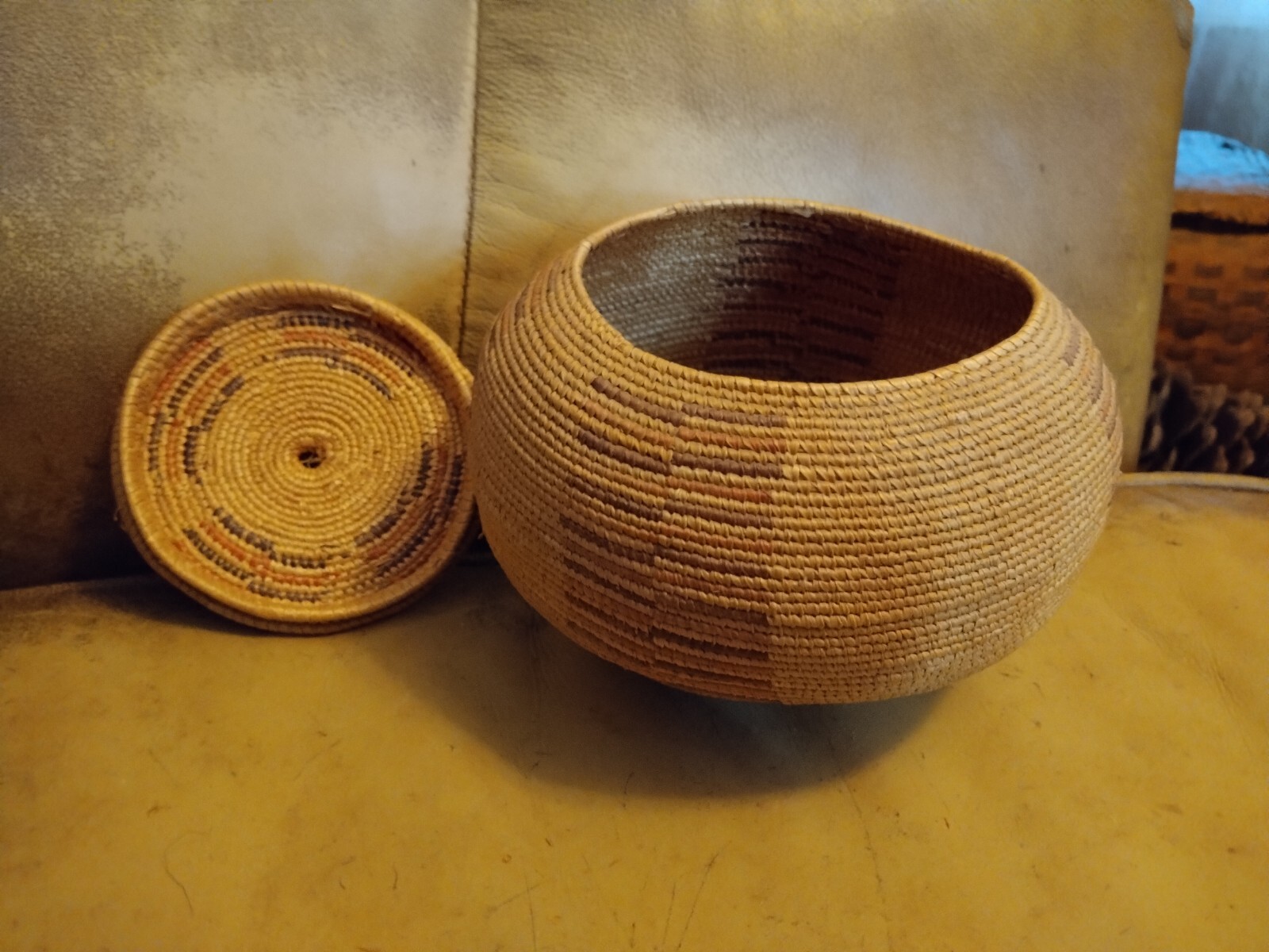 **AWESOME VINTAGE NATIVE AMERICAN BASKET HOOPER BAY ESKIMO VERY FINELY ...