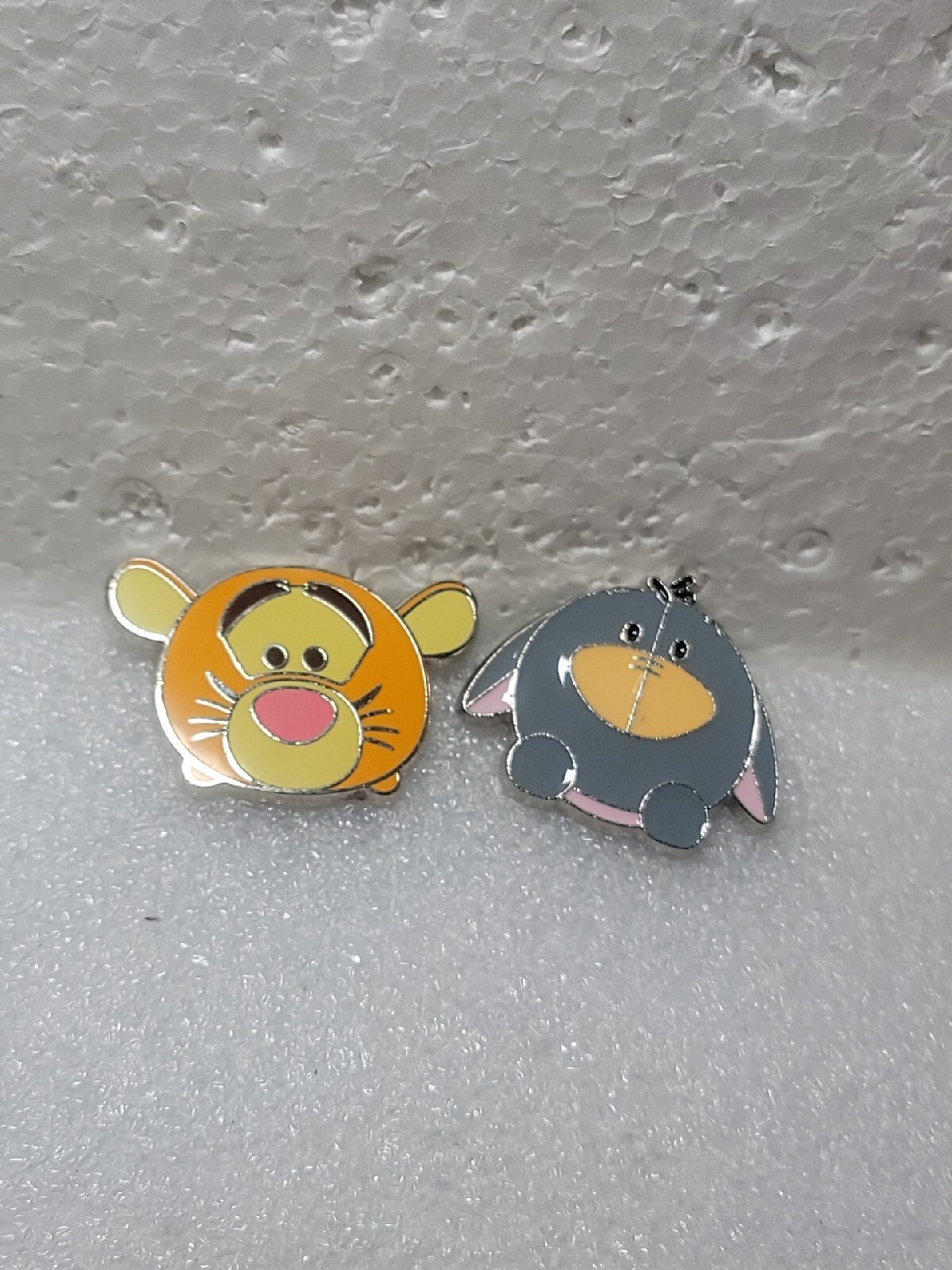 Lot of 2 Disney Pins Tsum Tsum Tigger & Eeyore from Winnie the Pooh ...