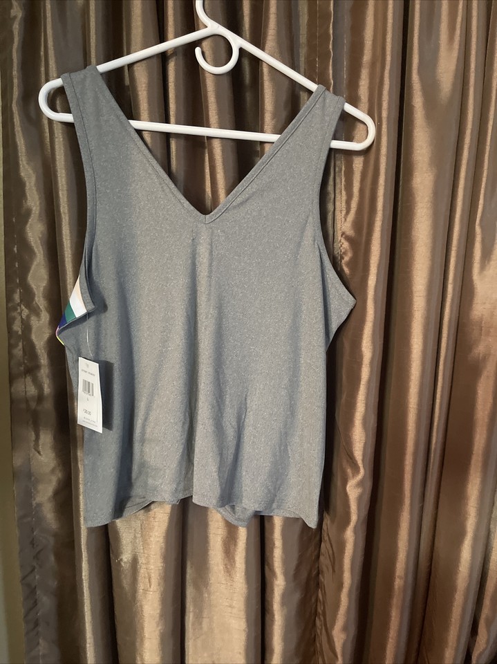 Ladies Gray Love Fire Tank Top Sz Large | eBay