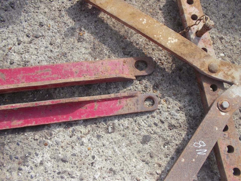 Ford 8N 9N 2N tractor stationary drawbar hitch & stabilizer brackets ...