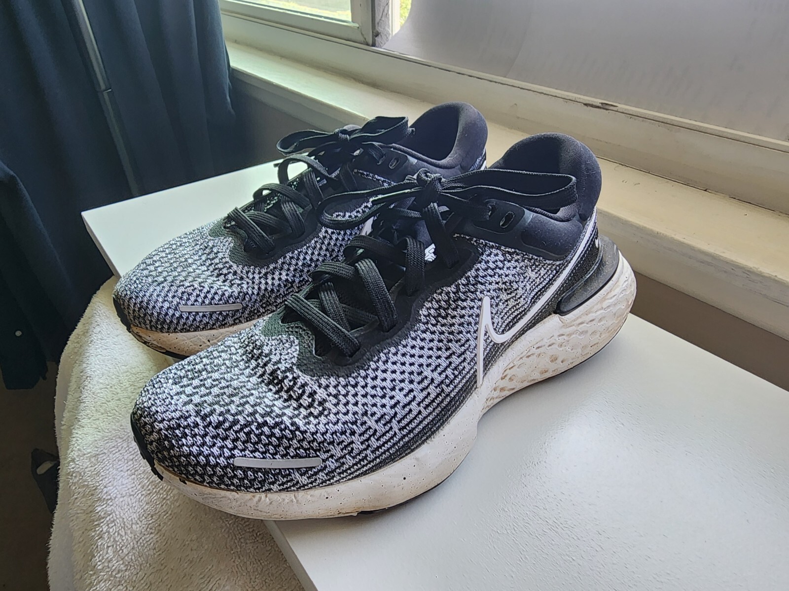 Nike ZoomX Invincible Run Flyknit Oreo Shoes Sneakers… - Gem
