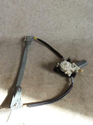 RENAULT CLIO LEFT FRONT WINDOW REG/MOTOR POWER, 3DR, 12/01-05/06 01 02 ...