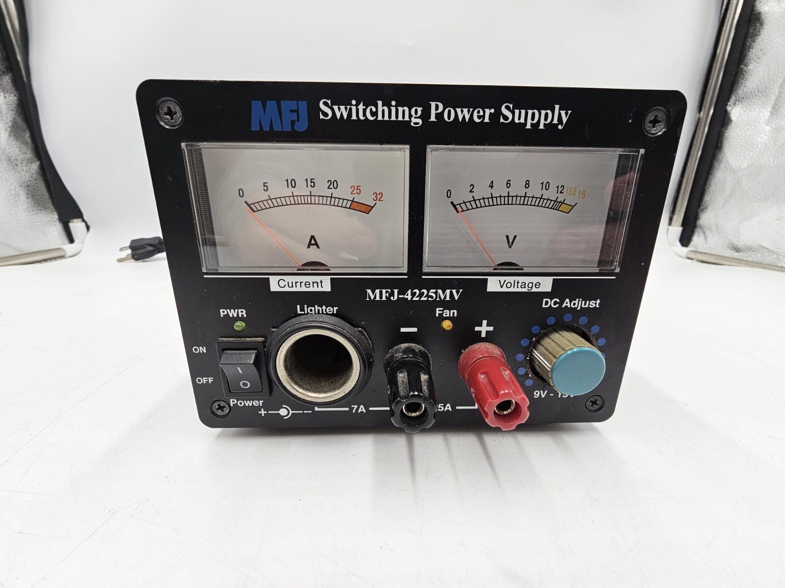 MFJ-4225MV 25 AMP SWITCHING POWER SUPPLY | eBay