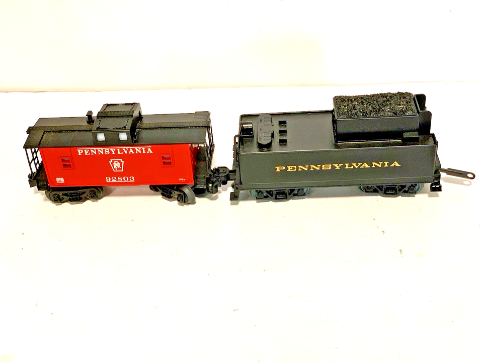 Lot Lionel Pennsylvania Locomotive 561 0-8-0 w/Whistle Tender, Caboose ...