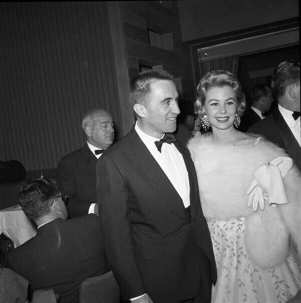 Mitzi Gaynor & Husband Candid 1950's Original 2.25 x 2.25 Camera ...