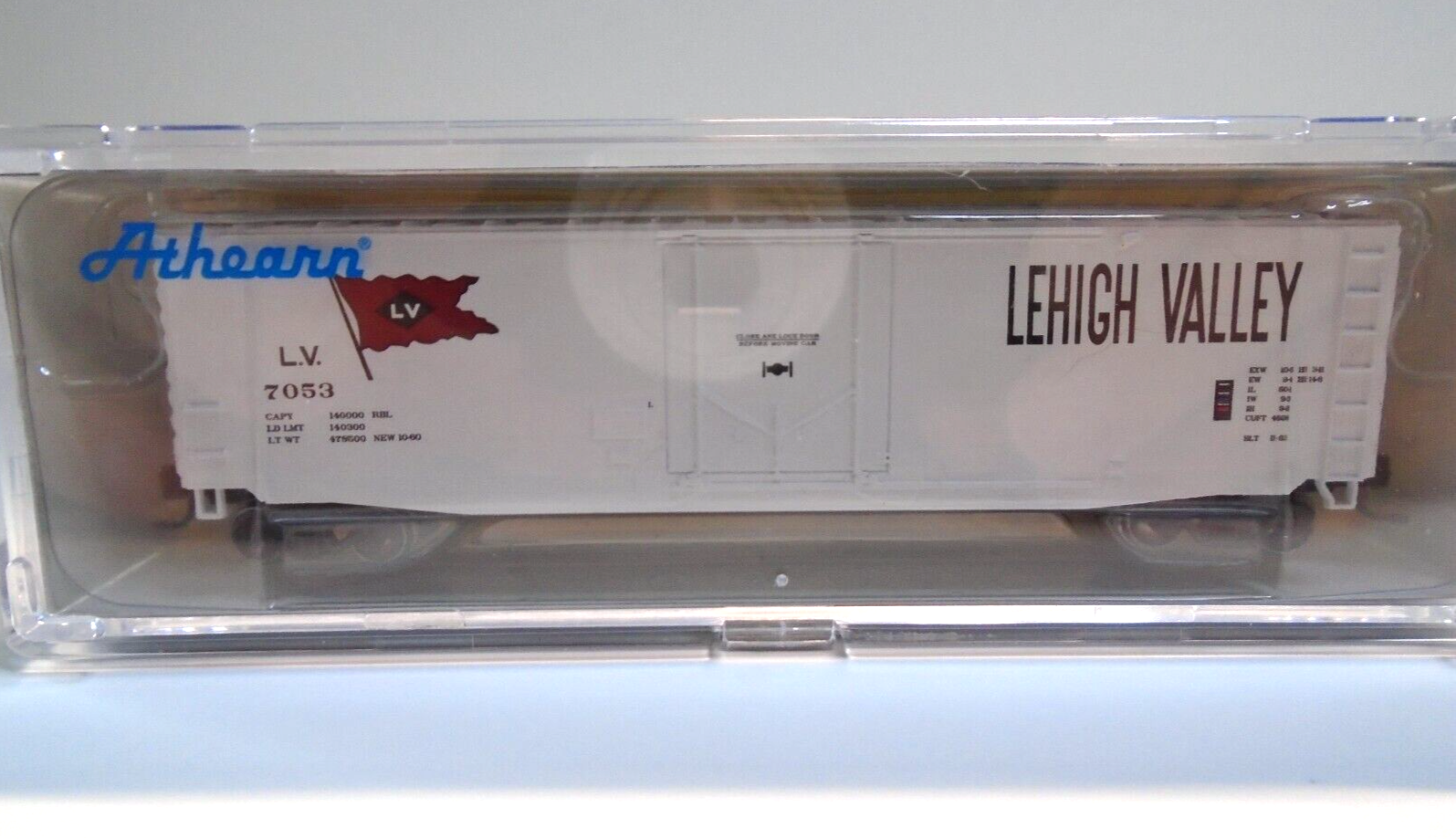 N scale box car 50' PS-1 box car,plug door, Lehigh Valley , Athearn ...