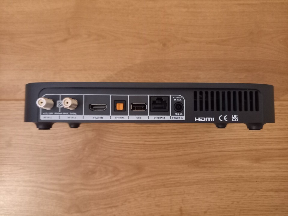 FREESAT UHD-4X Smart 4K Ultra HD 1TB Digital TV Recorder (UHD-4X-1000 ...