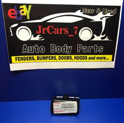 Lexus Part # 57021-0E011 Front Subframe Rail Bumper Bracket mount Right ...