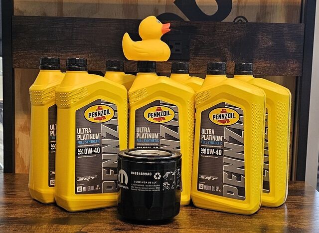 Mopar Hemi Oil Change Kit W/ Mopar 4884899AC Oil Filter Hemi 899 Oil ...
