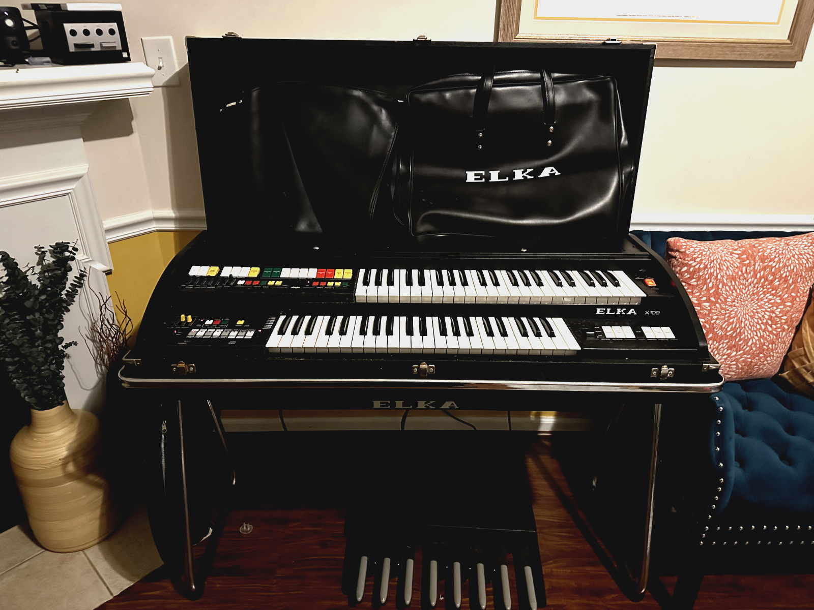 Vintage ELKA X109 Organ Synthesizer In Case w/ Pedals and Stand | eBay