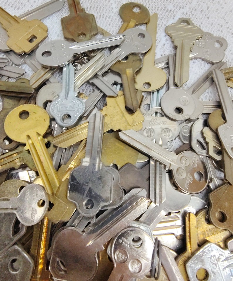 Huge Lot of 335 Assorted New Old Stock Key Blanks ~ See Photos | eBay