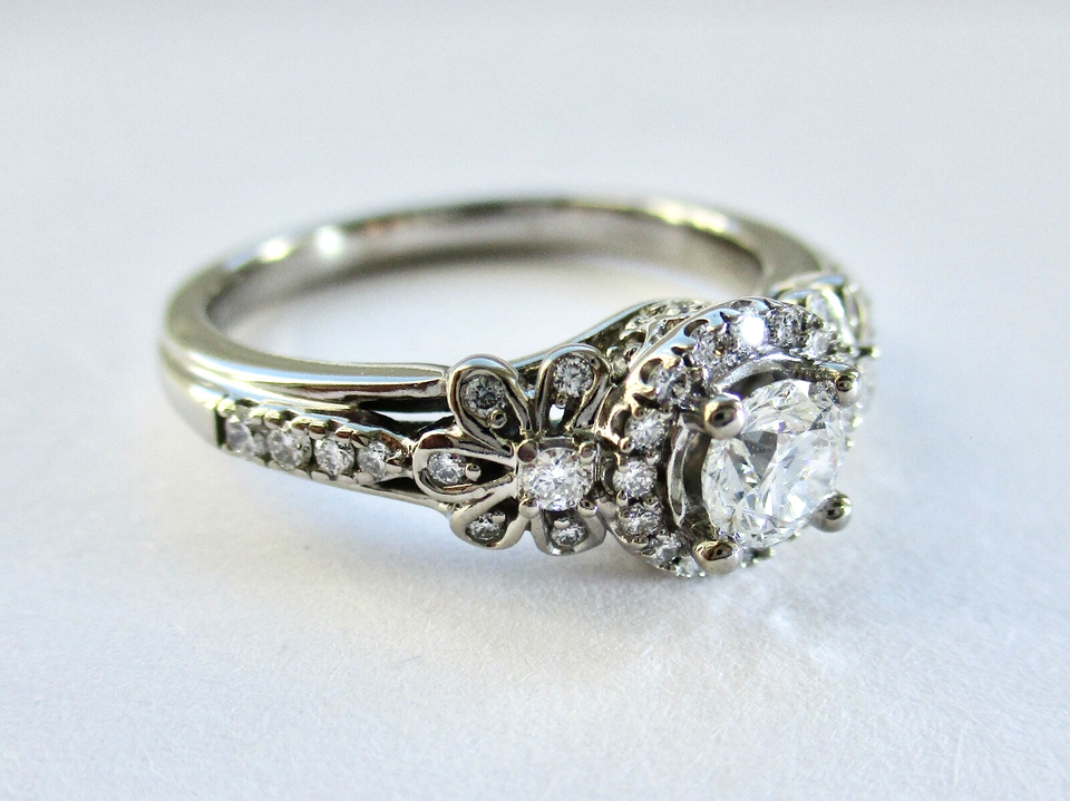 Emmy 18ct Gold 0.50 Point Diamond Halo Engagement Ring White Gold Size ...