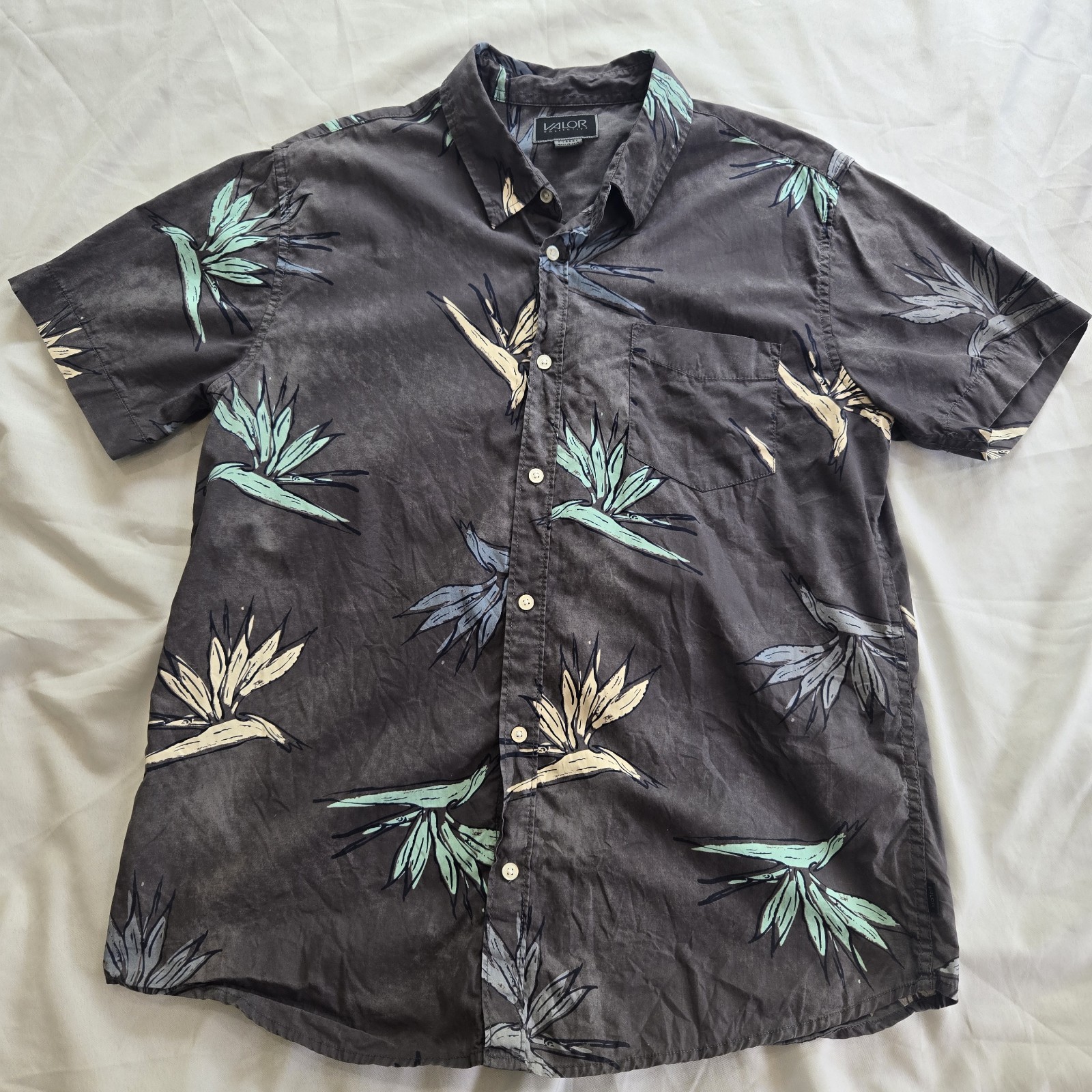 Valor Collective Bird Of Paradise Design Mens Button … - Gem