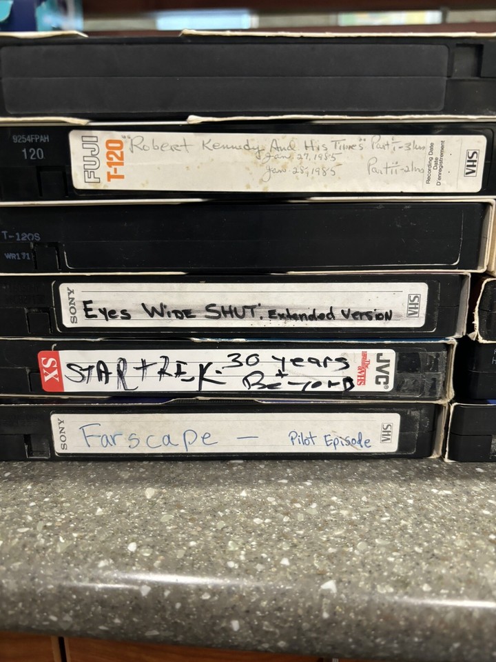 USED VHS VIDEO TAPE lot of 12 W/recorded content Mix Lot Re-record able ...