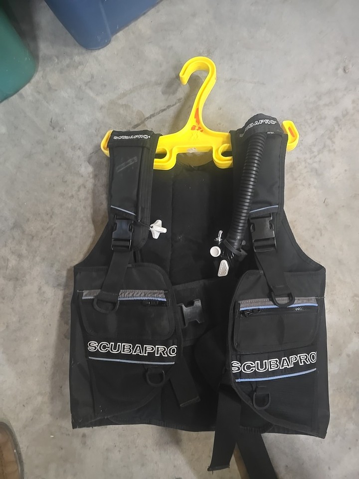 SCUBAPRO BCD Small Hanger included scuba diving buoyancy control device ...