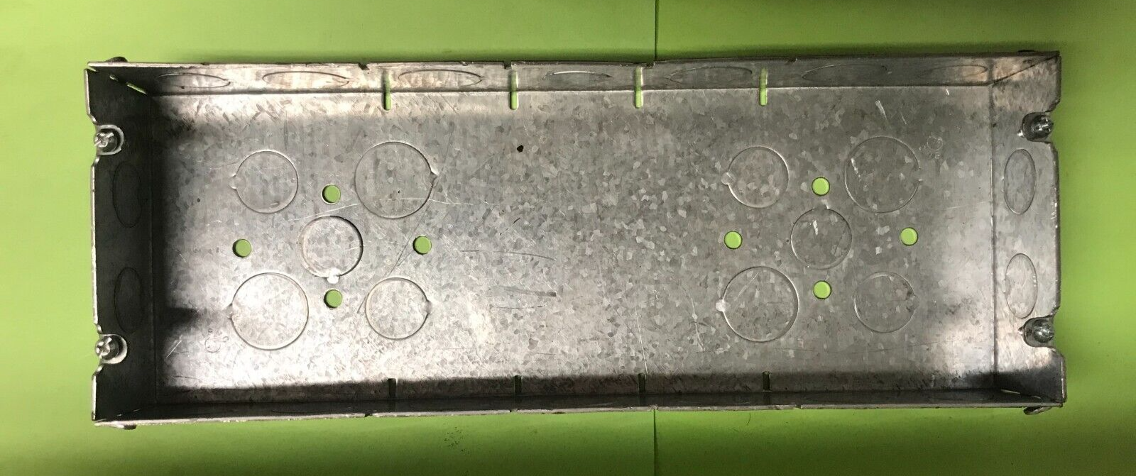 Bowers 705-SPL 5-Gang Electrical Box 1-13/16" Deep 5G 1/2" & 3/4" KO's ...