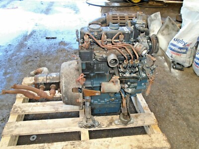 Kubota 3 Cylinder D722 Engine with Hydraulic Pump attached | eBay UK