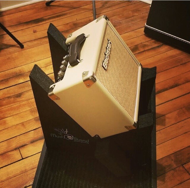 Best Amplifier Stand for Small Amps! Mini Mud Stand! Tilts amp to ...
