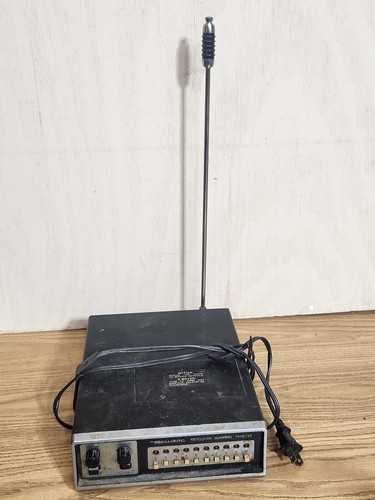 Realistic PRO-47 VHF/UHF Patrolman Scanning Receiver Police Scanner 3 ...