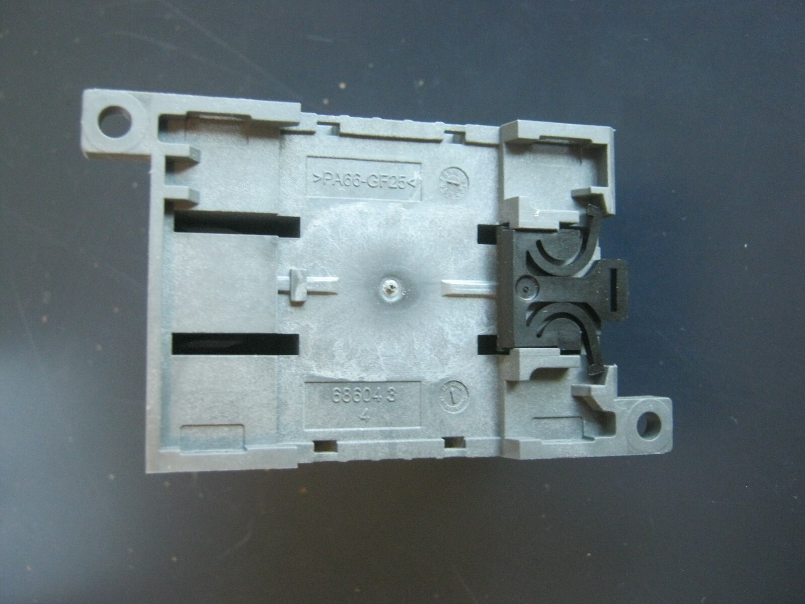 NEW ABB OT80F3 1SCA105798R1001 10136393 3 pole disconnect switch 80A 80 ...