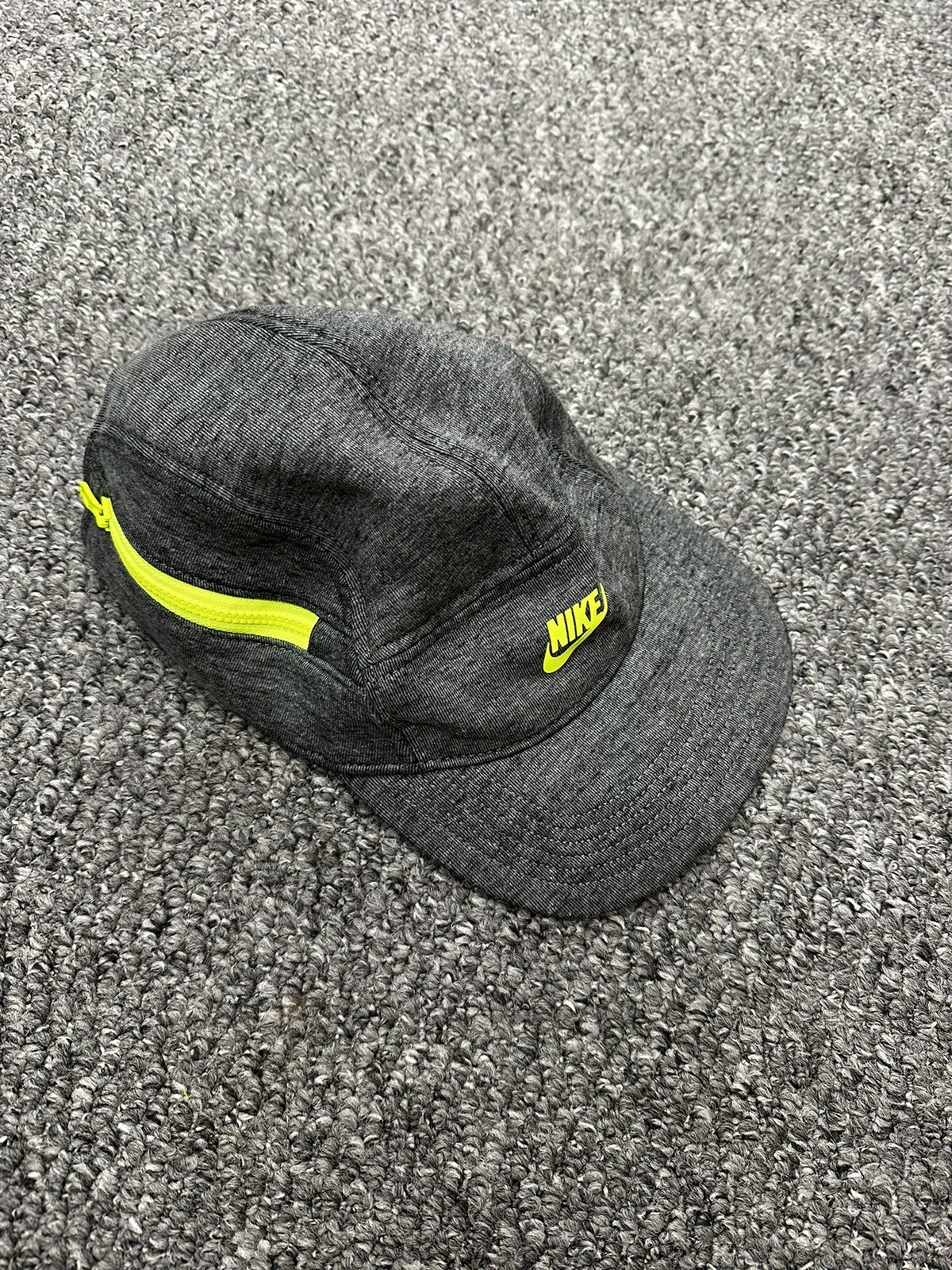 Rare NIKE AW84 Adjustable 5-Panel Pocket Zip Cap – Grey/Yellow Preloved ...