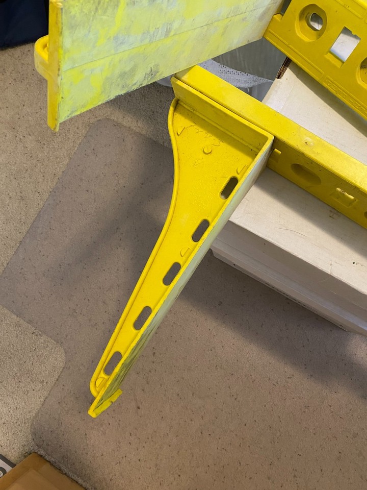 (2) pre-owned Underground Devices Inc. cable rack arms & stanchions | eBay